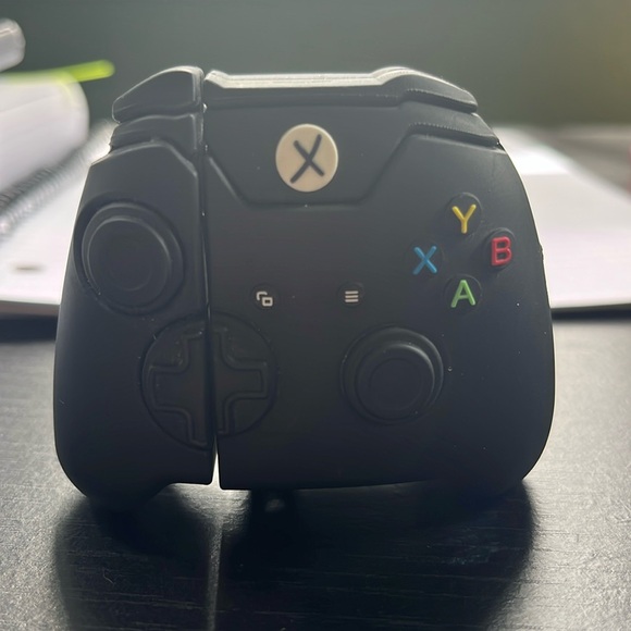 Portable Audio & Video | Airpod Case Designed As Xbox Gaming Controller ...